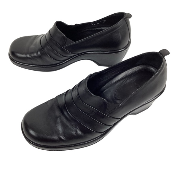 Dansko | Shoes | Dansko Aubrey Pleated Leather Wedge Clogs Black | Poshmark
